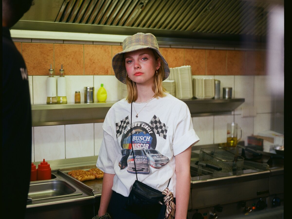 Paula Hartmann - “Nie Verliebt“ (Single + offizielles Video) - POP ...