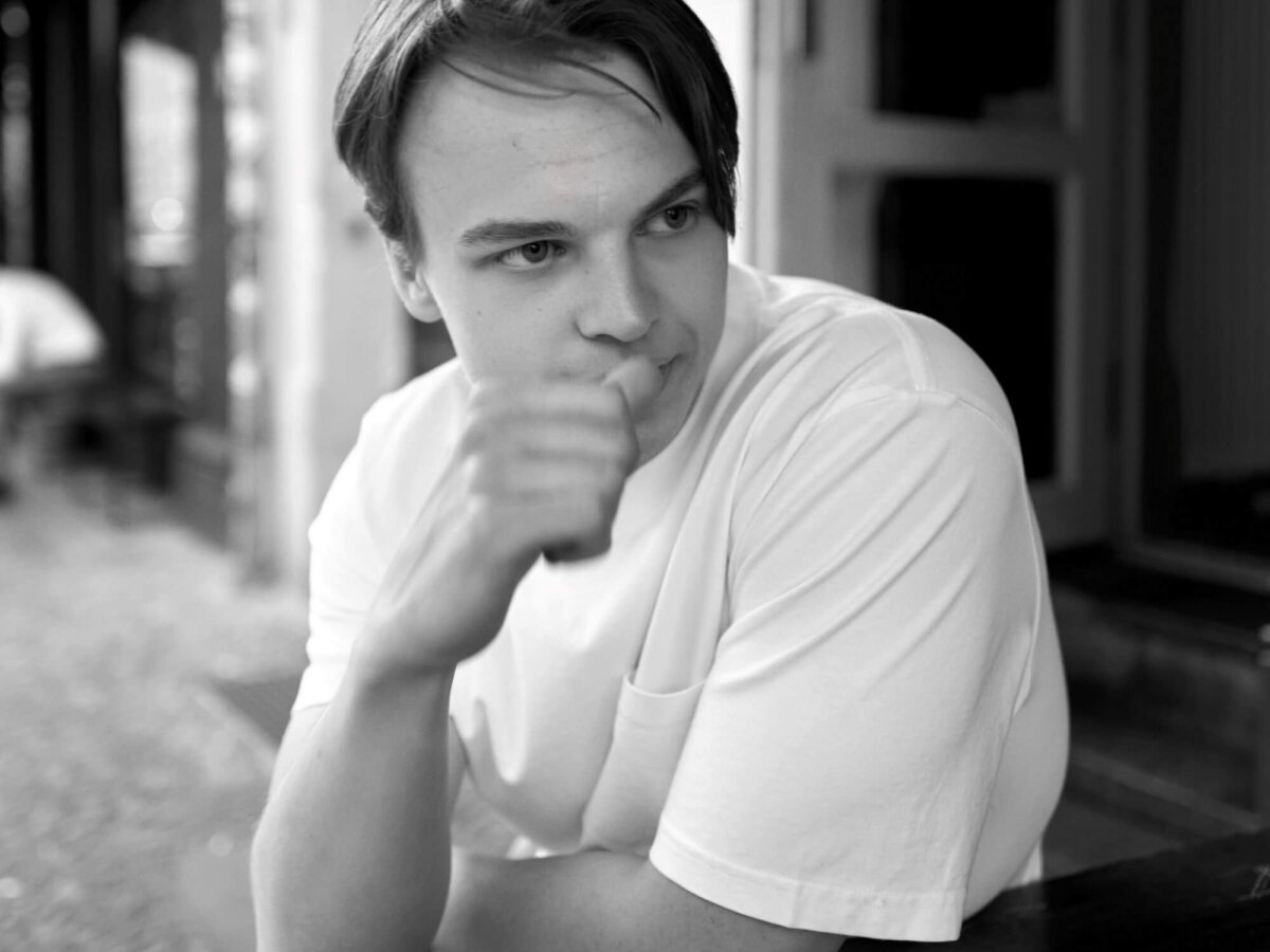 Marlon Hammer - “Hinter den Mauern“ (Single + offizielles Video) - POP ...