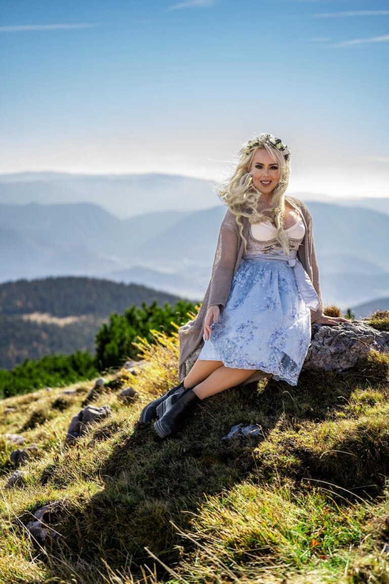 Alpenlydia - "Heidi" (Single + offizielles Video) - POP-HIMMEL.de