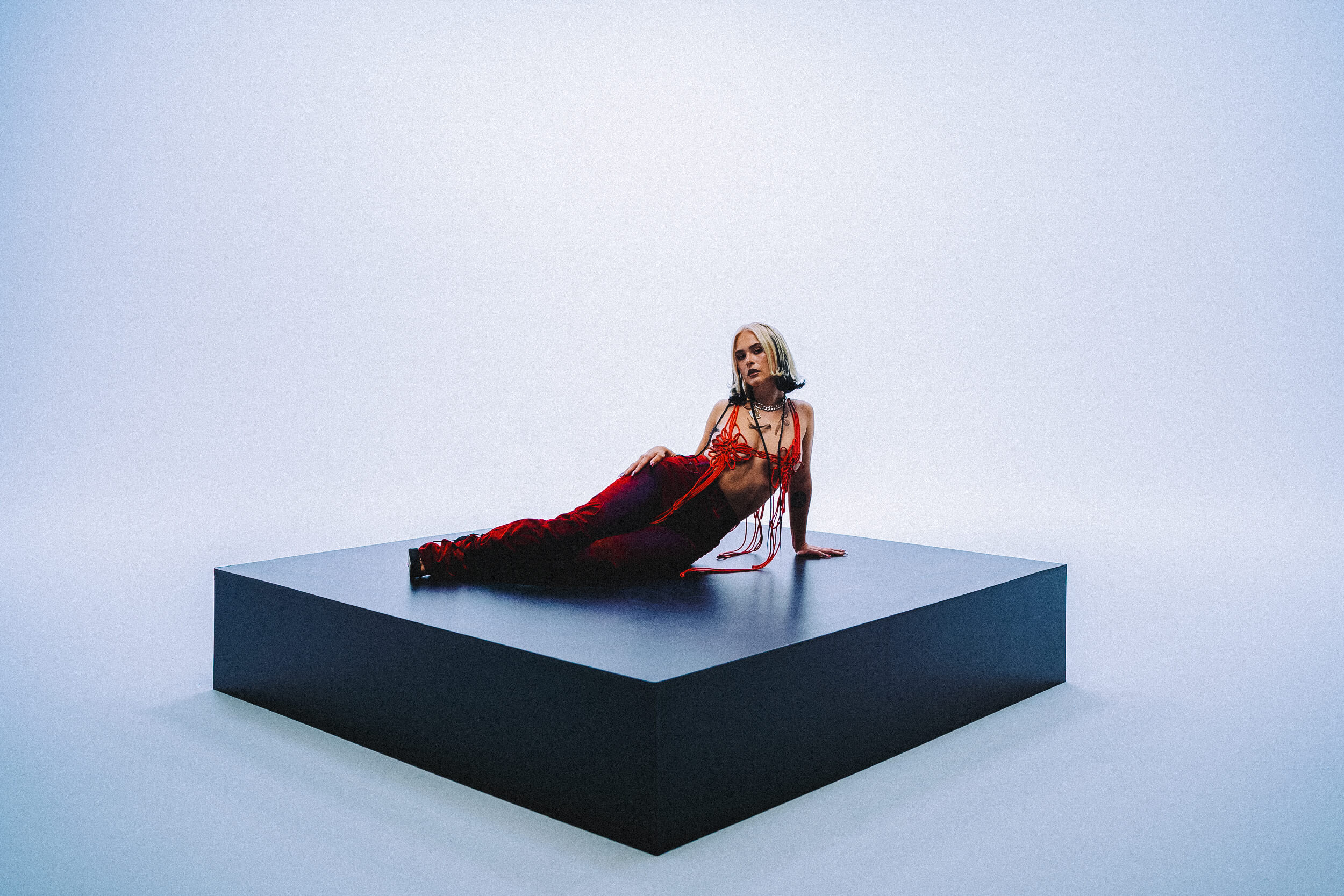 MATHEA - Live 2023 + Videoclip zur neuen Single "Du + Ich" - POP-HIMMEL.de