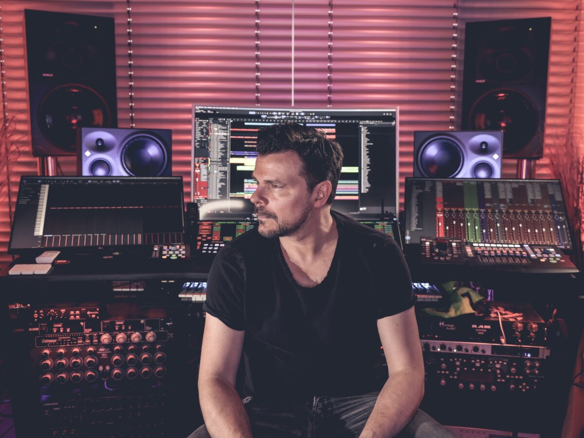 ATB feat. David Frank - "Take A Moment" (Single + Audio Video) - POP ...
