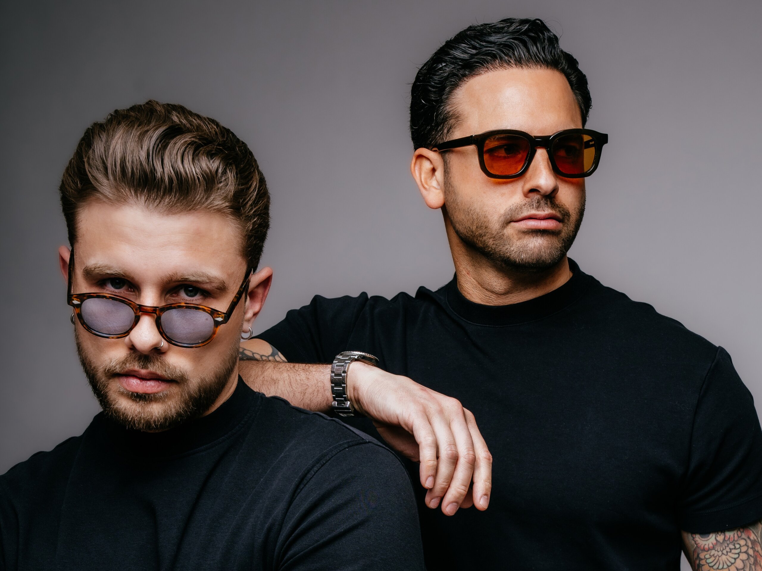 Jaxomy x Agatino Romero x Raffaella Carrà mit dem Sommerhit-Anwärter "Pedro" in den Charts - POP ...