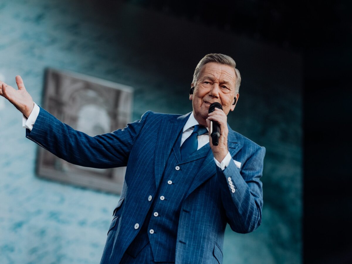 Andreas Gabalier live - "EIN HULAPALU AUF UNS"-Tour 2025 - POP-HIMMEL.de