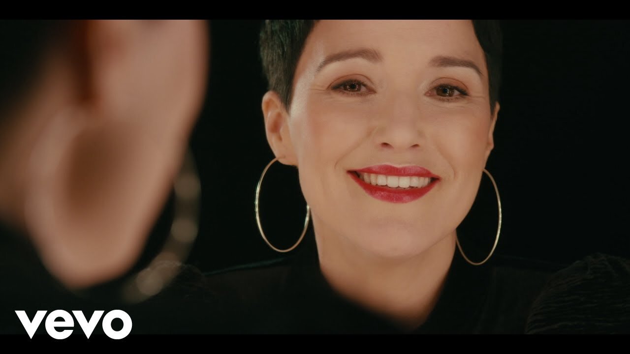 Ina Regen - “Rot“ (Album Review) - POP-HIMMEL.de